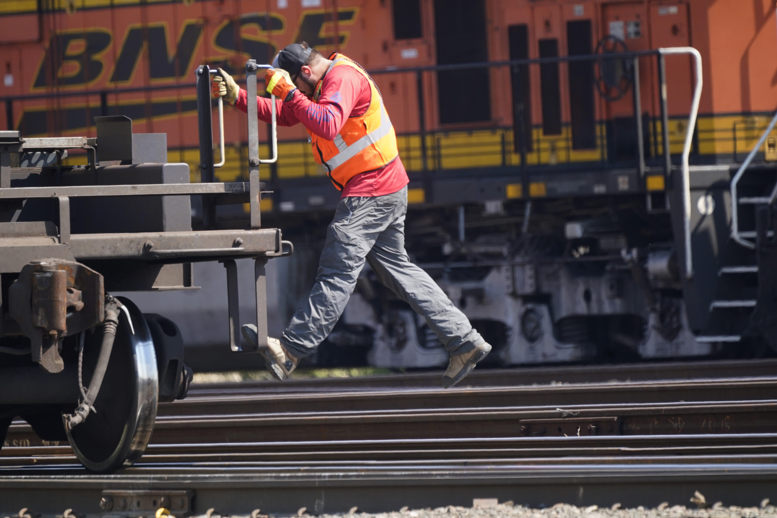 EXPLAINER: How rail strike would impact consumers, businesses; Amtrak ...